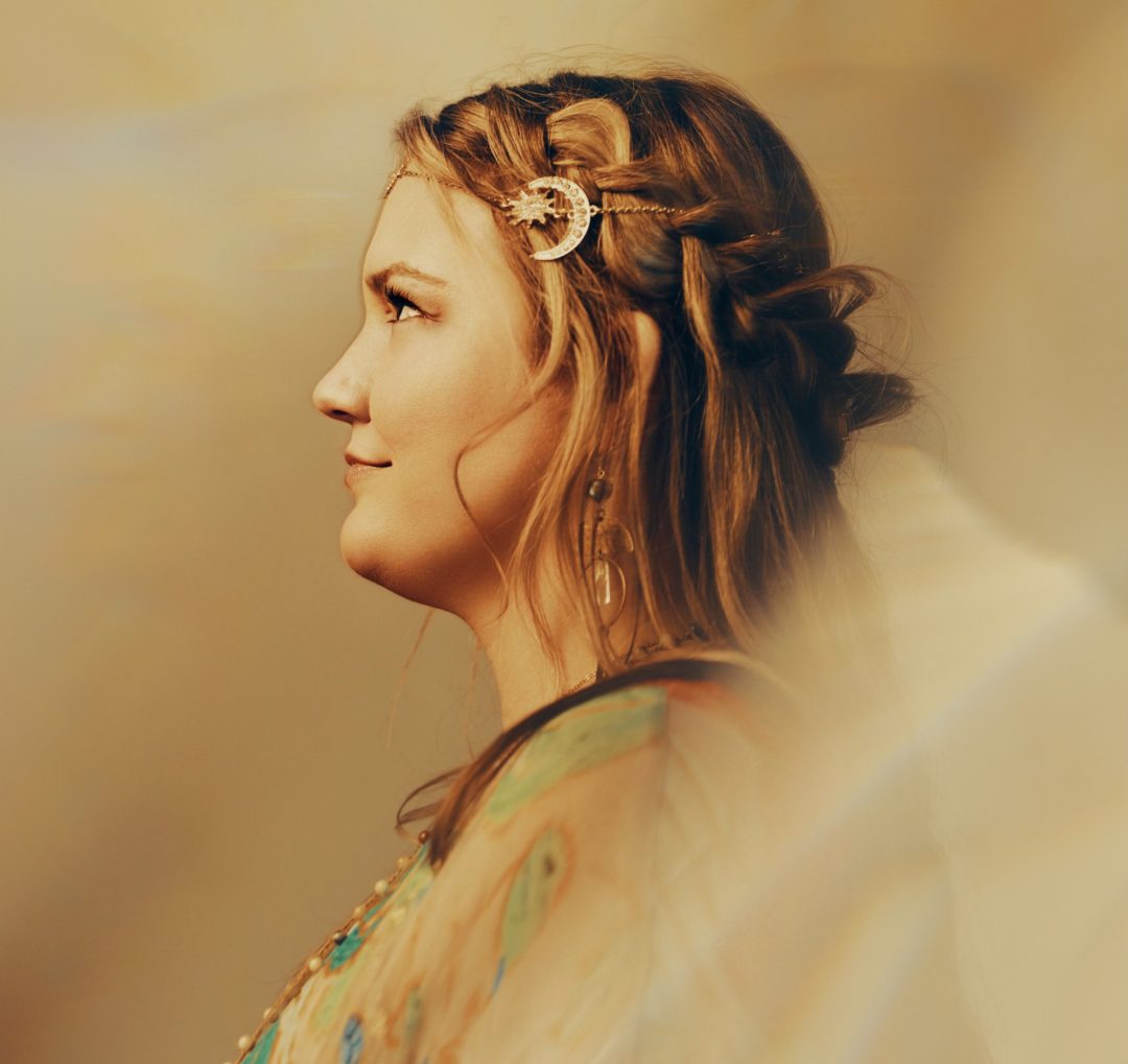 Holly Bruce | SyncSummit